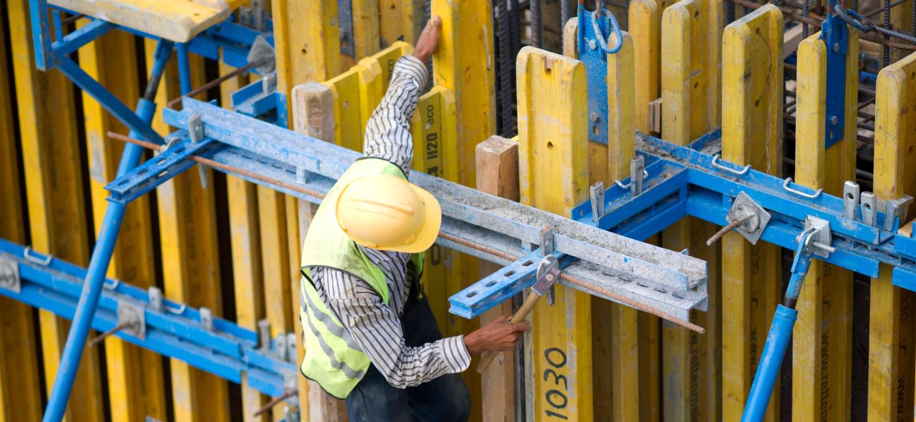 ManLift USA Types of Lifts for Construction: Boosting Effici